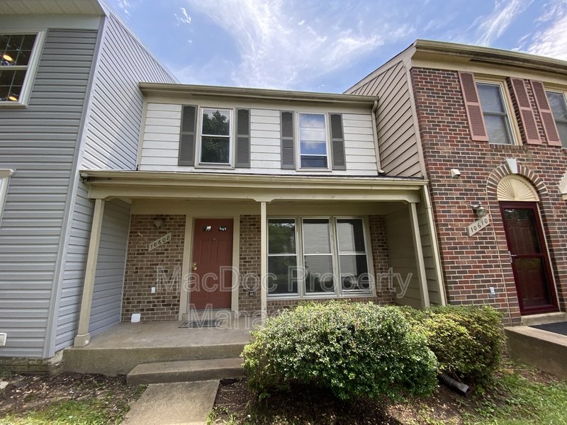 10608 Wakeman Drive Fredericksburg, VA 22407 | MacDoc Property Management